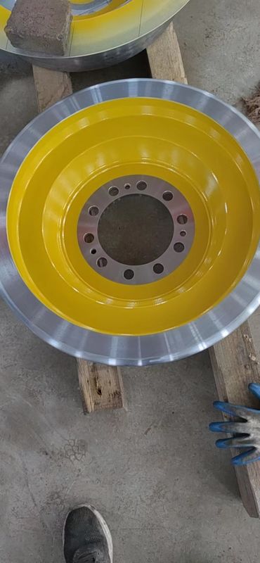 EN 10204 diameter 640mm rail truck trailer wheels with yellow painting ...