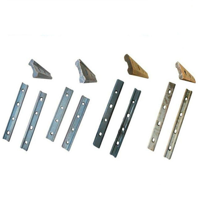 132RE 136 AREMA Fishplate Rail Joint Forging Casting With 6 Holes And Bolts